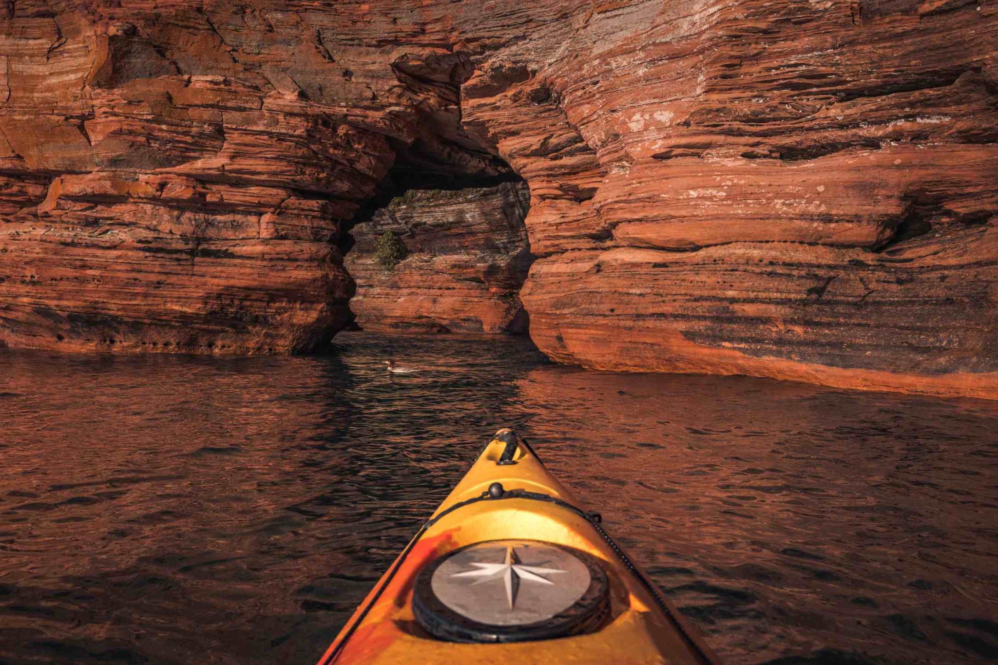 Apostle Islands Tours – Apostle Islands Sea Cave Kayak Tours